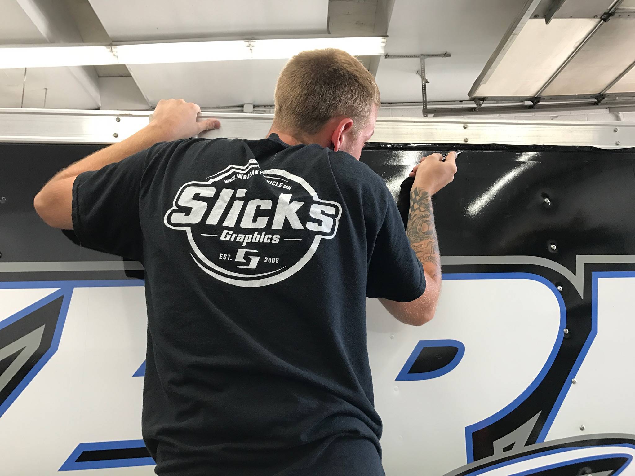 About Slicks Graphics | Bucks County's leader in Vehicle Wraps